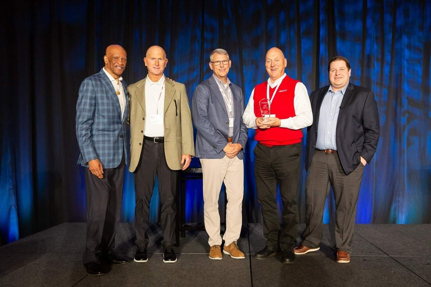 Averitt Wins 2021 Regional Truckload Carrier of the Year by Transplace